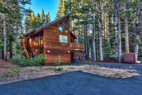 Fully Updated Truckee Cabin With Plenty Of Beds - California