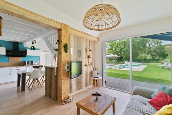 Biarritz 64 Road House - Arbonne