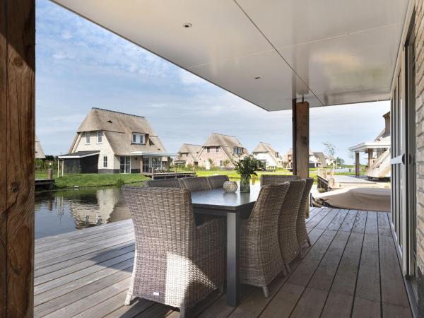 Spacious Villa With A Sauna, At The Tjeukemeer - Heerenveen