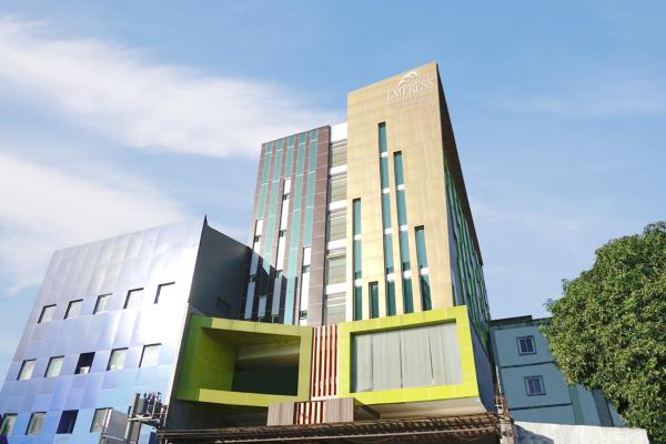 Empress Hotel Makassar City Center By Life - Makassar