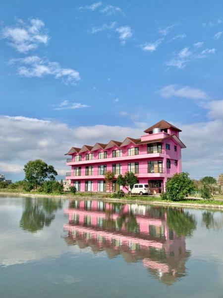 Pink Castle House - Yilan County