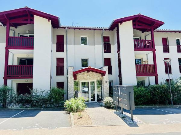 Charmant T2 à Hasparren, 4 Pers, Centre-ville, Terrasse, Parking Privatif - Fr-1-495-84 - Hasparren