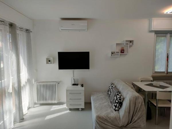 Appartamento Mirabell, Fronte Spiaggia, Vista Mare Con Parcheggio - Grado