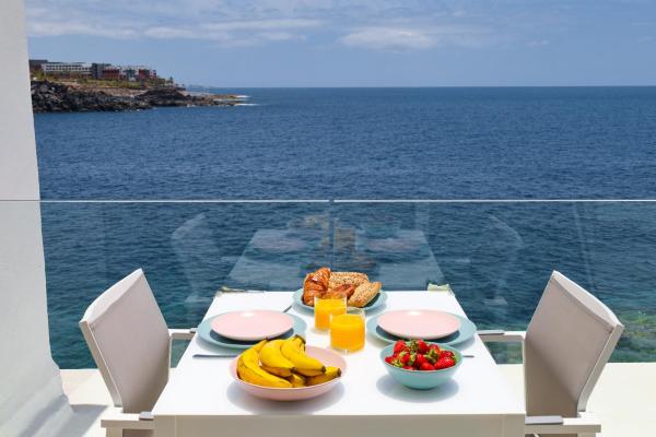 Sleep On The Sea - La Gomera