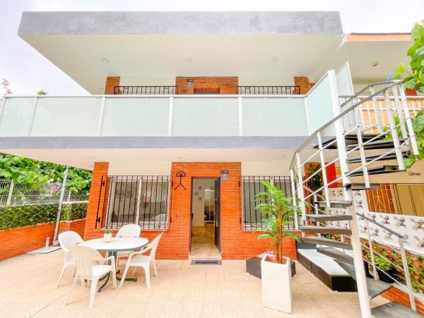 Apartamentos Calamari 1 & 2 - Tarragona, España
