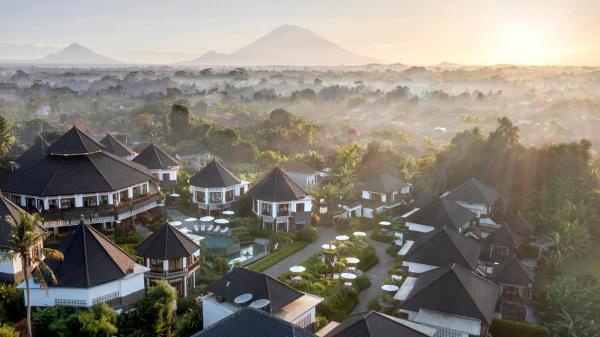 Swan Paradise A Pramana Experience - Sanur