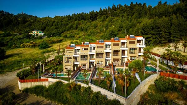 Pefkohori Golden Mountain Beach Villas - Halkidiki
