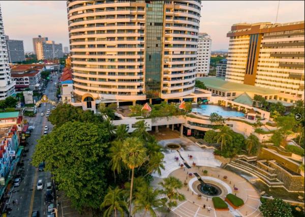 Jomtien Plaza Condotel -