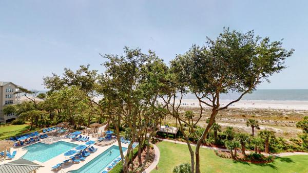 5506 Hampton Place South - Hilton Head Island, SC