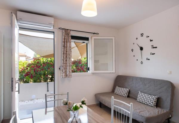 Sofoklis City House With A Private Veranda - Lefkada