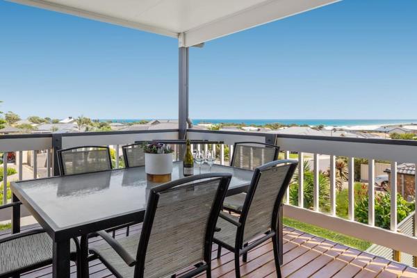 Oriana Grande- 5 Bdrm Sleeps 14 Beach View Wifi - Adelaide