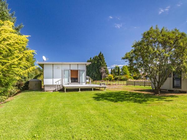 Sweet Rangataua - Rangataua Bach - New Zealand