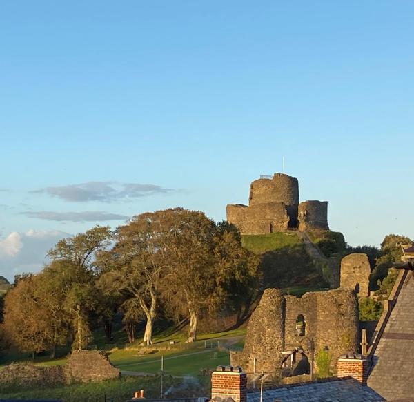 Victorian Police Station - Flexible Suite, Self Contained - Cornouailles