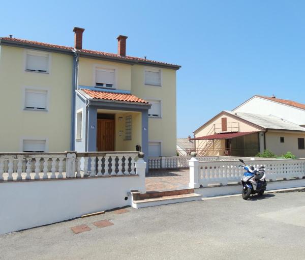 Apartmani Crikvenica 31856 - Peric - Selce, Horvátország