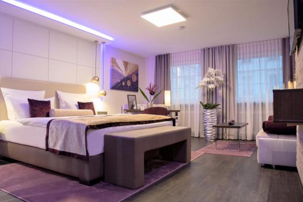 Hotel Merkur, (Baden-baden), Junior Suite, 54qm, Max. 4 Personen - Gaggenau