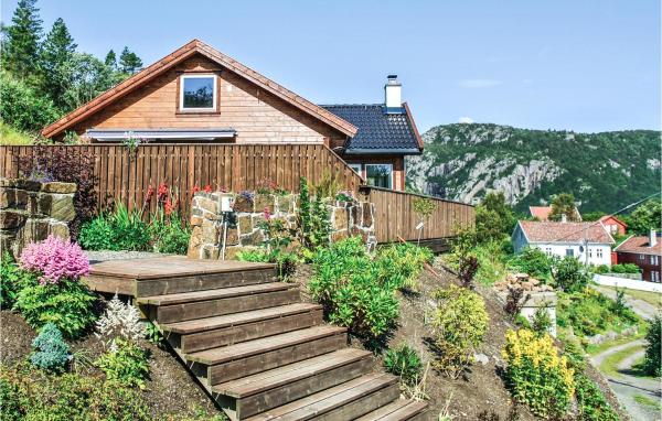 Cozy Home In Farsund With Sauna - United Kingdom