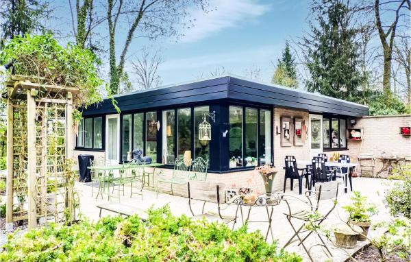 Beautiful Home In Rekem-lanaken - Lanaken