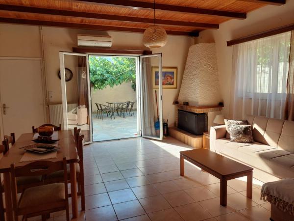 Anna's House - Milos