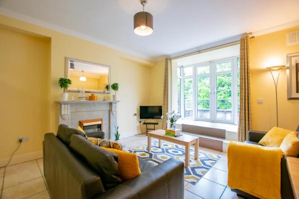125 - The Duplex At Gort Na Coiribe, By Shortstays - Galway