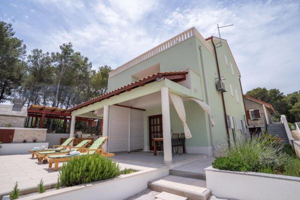 Villa Kalinić - Milna