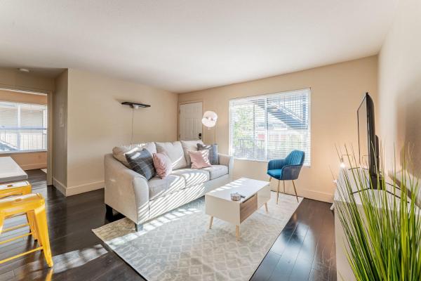 Extended Stay Apartments Next To Downtown - Montopolis - Austin