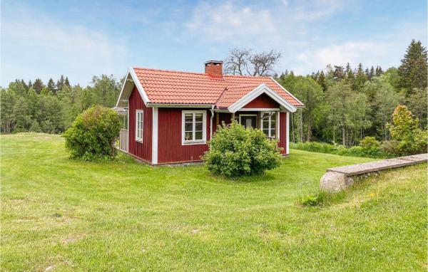 Stunning Home In Tranhult With Kitchen - Taberg