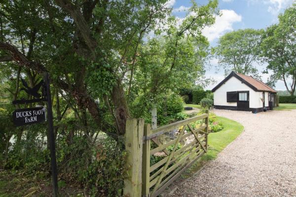 Garden Cottage - Suffolk
