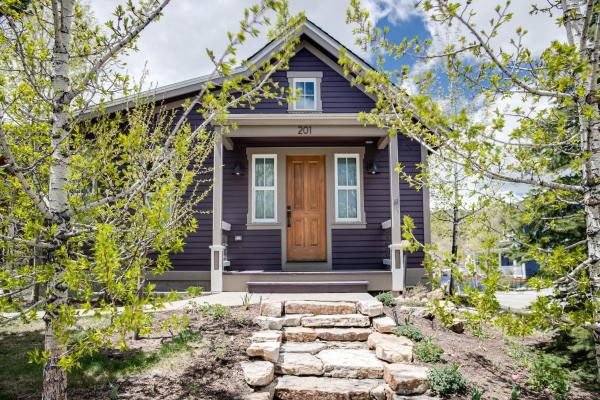 Plum Cottage: Gorgeous Historic Home - Breckenridge, CO