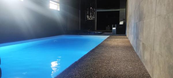 Suite Avec Piscine Privée - Chelles