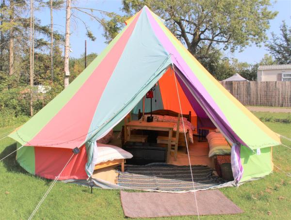 Teeny Tiny Tipi Lakeside Pod - Stanstead