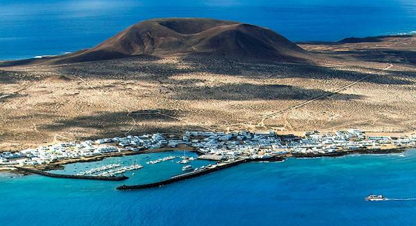 Apartamentos Burgao - La Graciosa