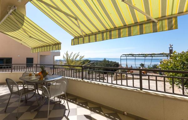 Apartment Nada - Tučepi