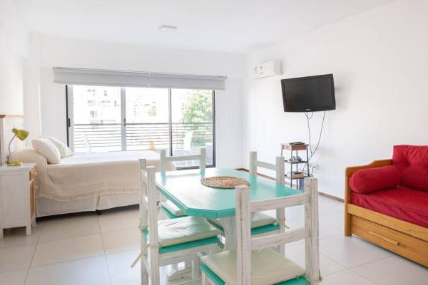 Cálido Y Luminoso Departamento - Buenos Aires