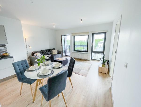 Beach Side Apartment With A Balcony - Estônia