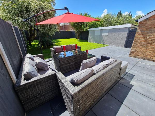 Palm Meadows Villa - Bournemouth