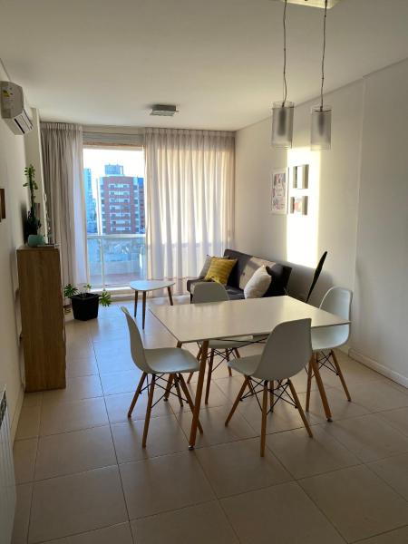 Departamento Céntrico - Leer Condiciones Y Precio - Río Cuarto