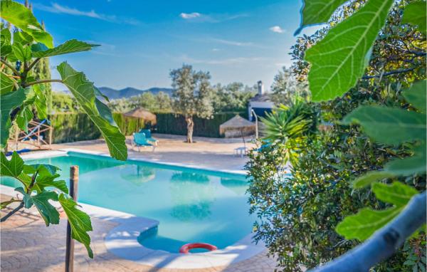 Stunning Home In Estepa With Wifi - Estepa