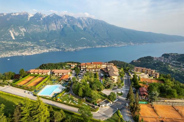 Hotel Pineta Campi - Lago de Garda