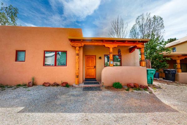 Cozy Oasis Unit 16 - Taos, NM