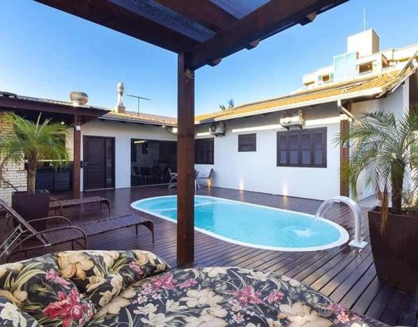 Casa Montoski Com Piscina - Bombinhas