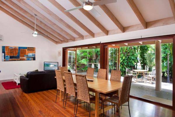 7 Depper Cosy Beach House In Central Sunshine Beach - Noosa