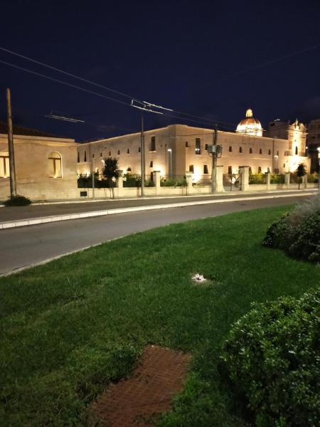 Porta Deuropa - Lecce