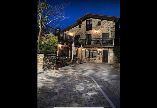 Posada Y Apartamentos Trebuesto De Guriezo - Ampuero