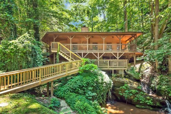 Waterfall Cabin - Gatlinburg, TN