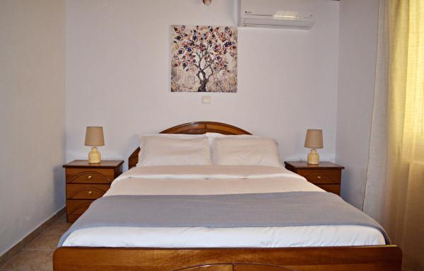 Cozy Cottage With Garden And Olive Grove Of 5 Acr - 凱法利尼亞島