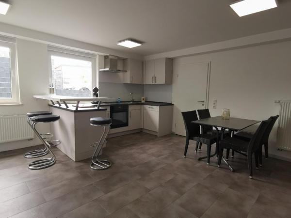 Moderne Wohnung Mit Terrasse Und Eigenem Zugang. - Odenthal