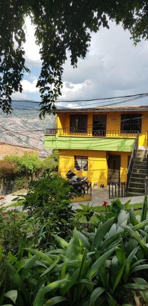 Wonderful House With Views In Medellin-fiber Optics - Bello