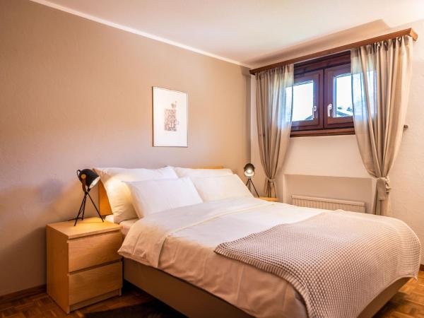 Apartment Chesa Palüdin 8 - Celerina By Interhome - Saint-Moritz