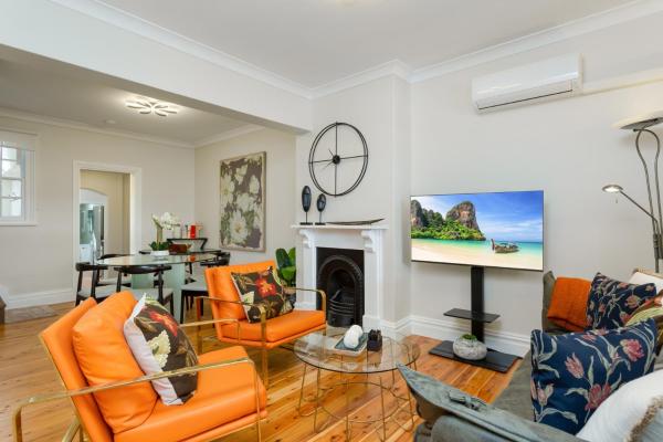Beautiful 2-bed Terrace House With Outdoor Areas - Powerhouse Museum, Ultimo