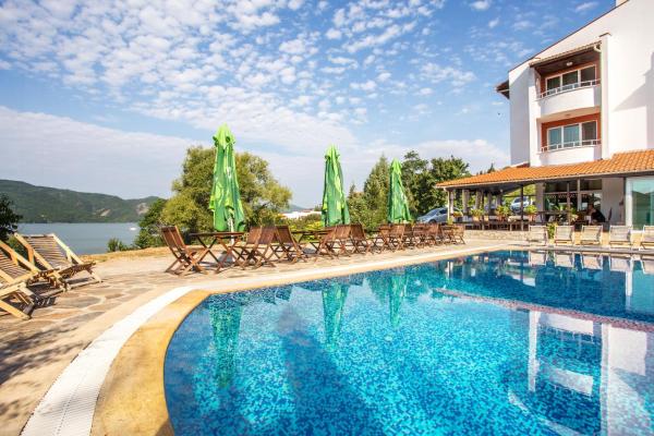 Family Hotel Saint Konstantin - Bulharsko